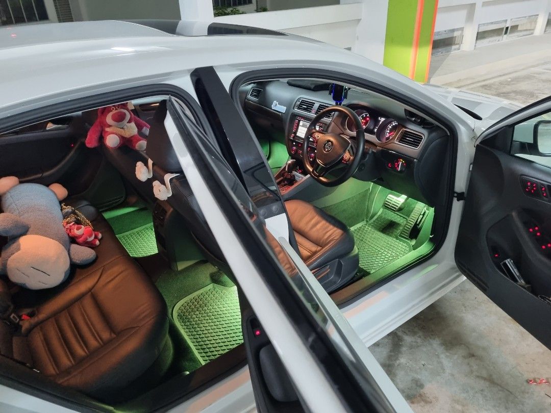 VW Jetta RGB Leg Room Light, Car Accessories, Accessories on Carousell