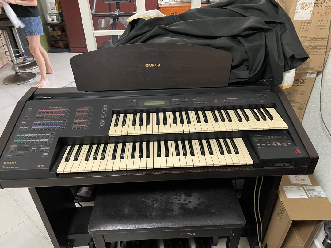 Yamaha EL-100 Electone, Hobbies & Toys, Music & Media, Musical ...