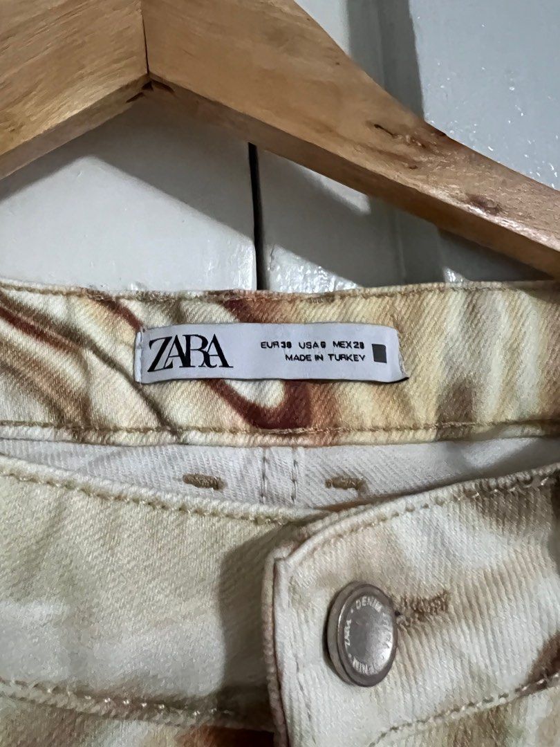 ZARA y2k swirl jeans on Carousell