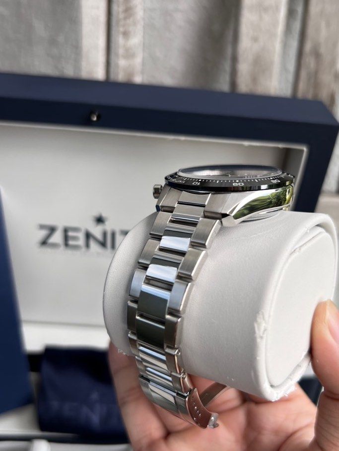 Zenith El Primero Chronomaster, Luxury, Watches on Carousell