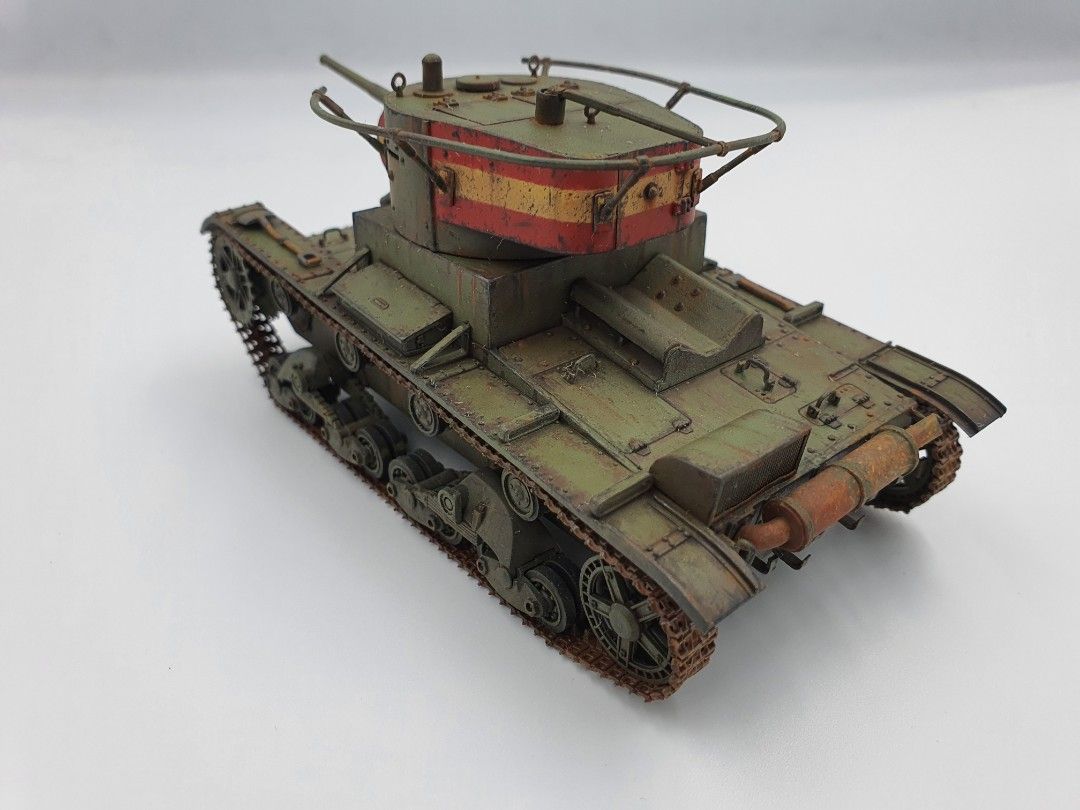 Zvezda Spanish T-26 1/35 assembled model kit, Hobbies & Toys, Toys ...
