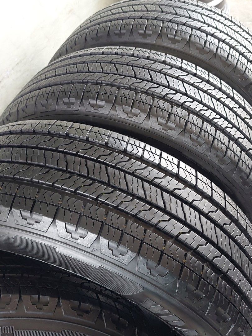 2023 Goodyear Wrangler HT 255 55 R20 Good as new 97% Thick for Everest titanium Fortuner Navara ...
