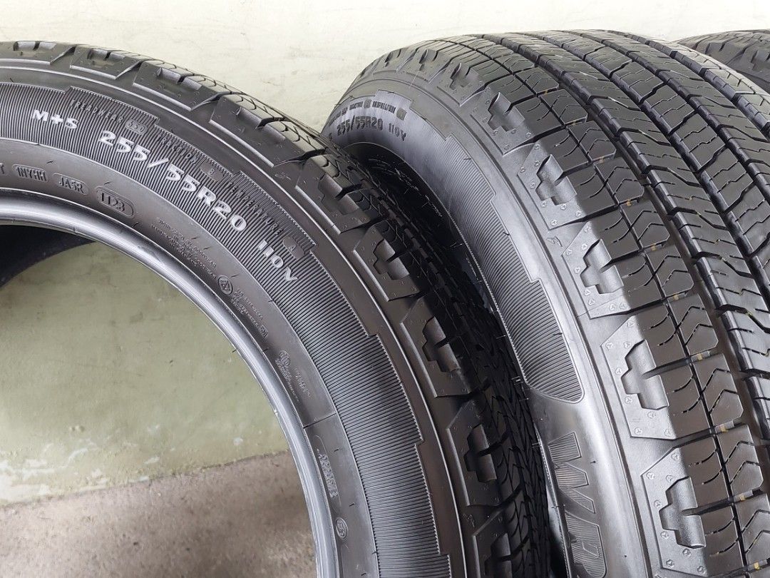 2023 Goodyear Wrangler HT 255 55 R20 Good as new 97% Thick for Everest ...