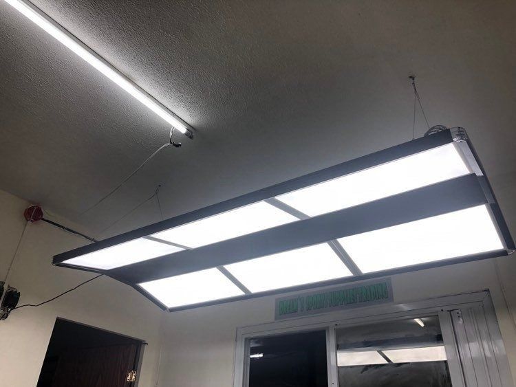 4x8ft MODERN STYLE RECTANGULAR LED LAMP, Sports Equipment, Other Sports ...