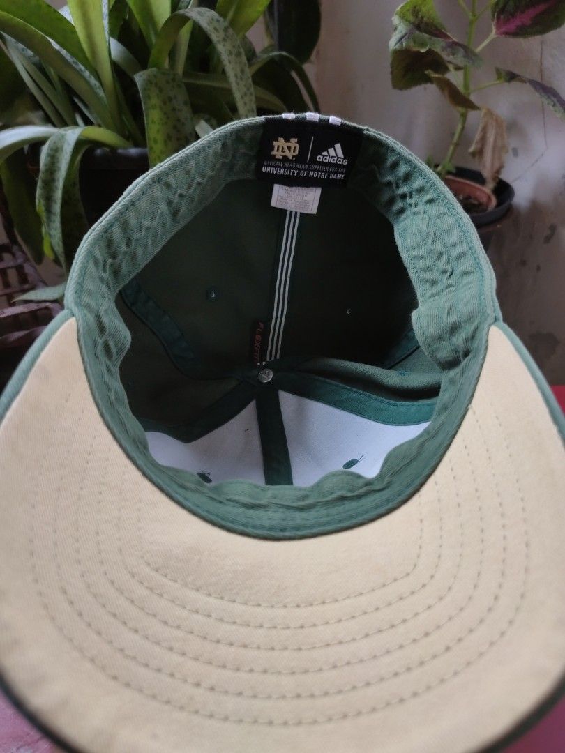 Adidas irish ijo botol, Fesyen Pria, Aksesoris, Topi di Carousell