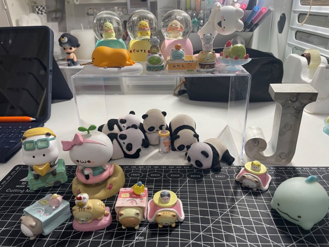 ALL FOR $10 WTS BLIND BOX TOY DAISO STAND, Hobbies & Toys, Memorabilia ...