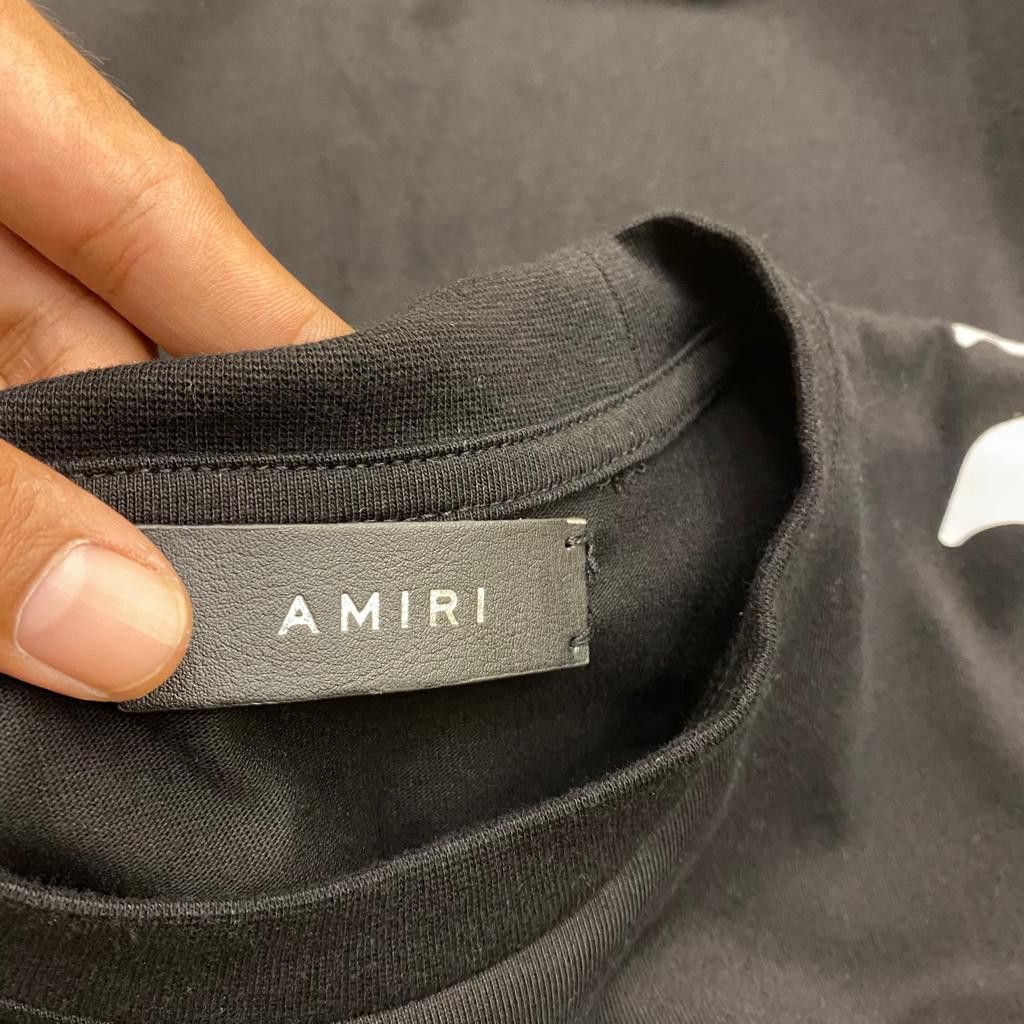 Amiri tee, Fesyen Pria, Pakaian , Atasan di Carousell