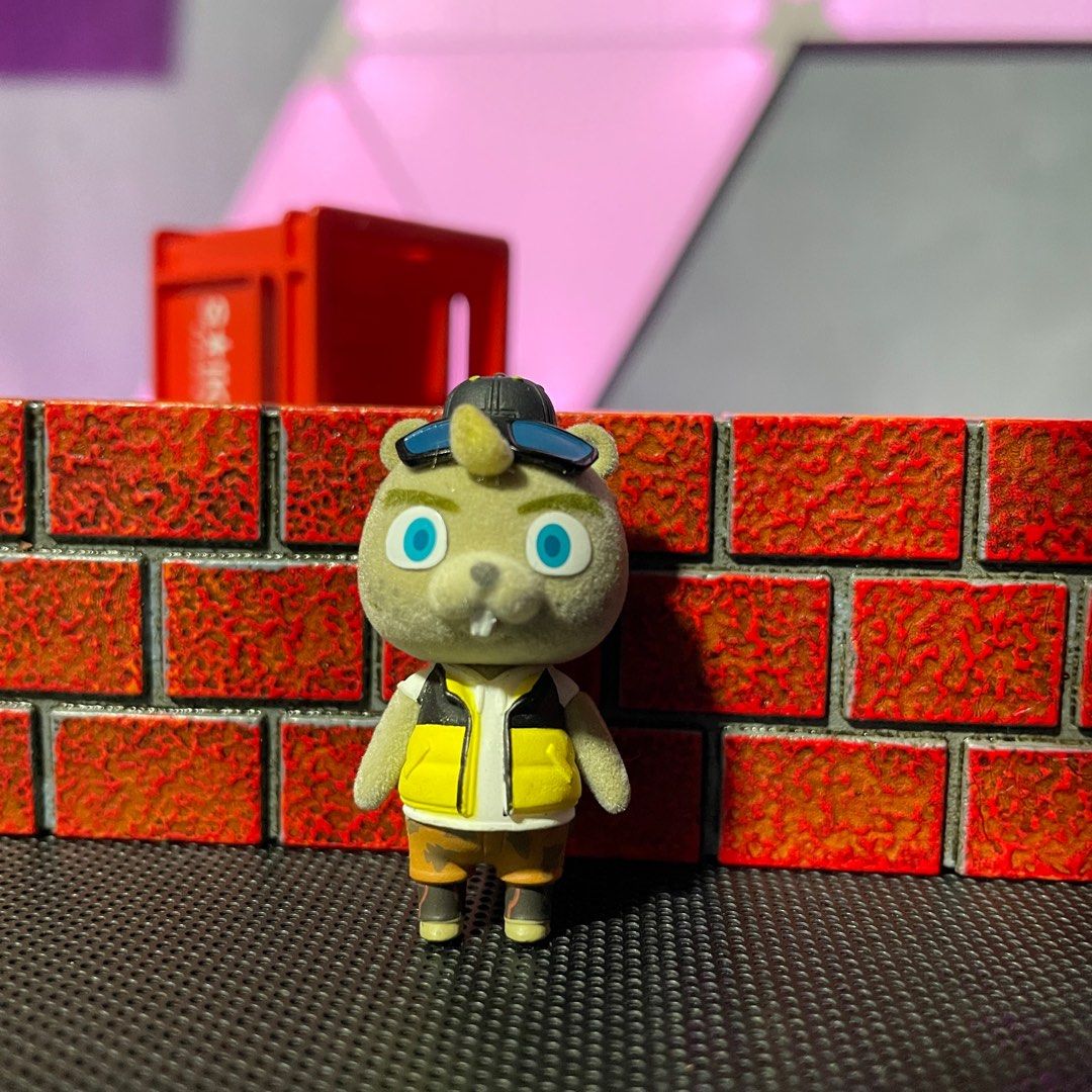 Animal crossing figures and keychain Set on Carousell