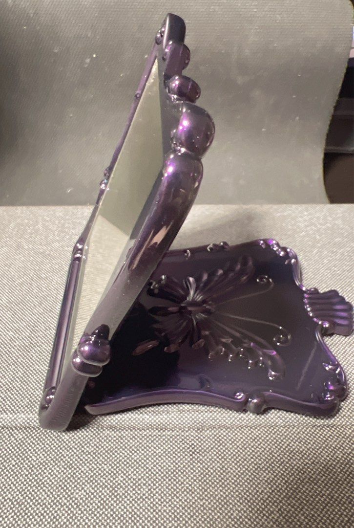 Anna Sui Mirror, Women's Fashion, Watches & Accessories, Other ...