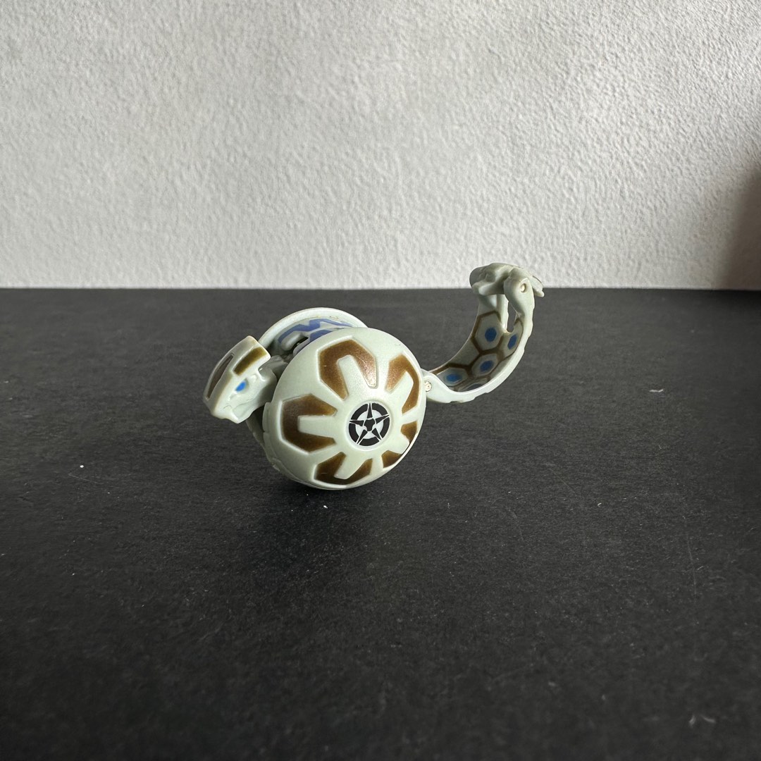Bakugan Battle Brawlers Gray Haos Serpenoid, Hobbies & Toys, Toys ...