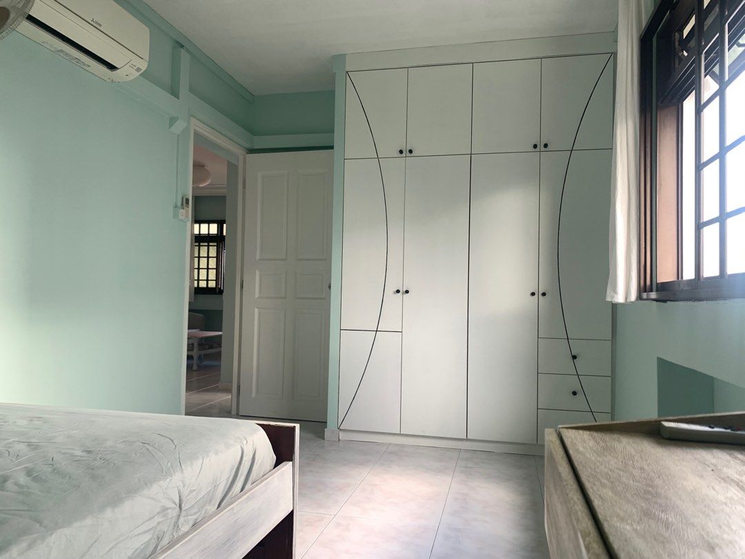 Big and windy HDB 4 room high floor corner unit with excellent floor ...