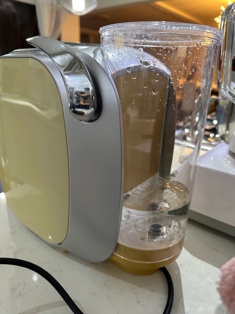 CBTL Desto Machine ( Original price P13,750) on Carousell