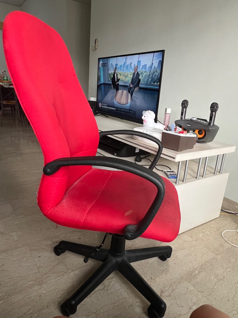 Computer Chair, Furniture & Home Living, Furniture, Chairs on Carousell