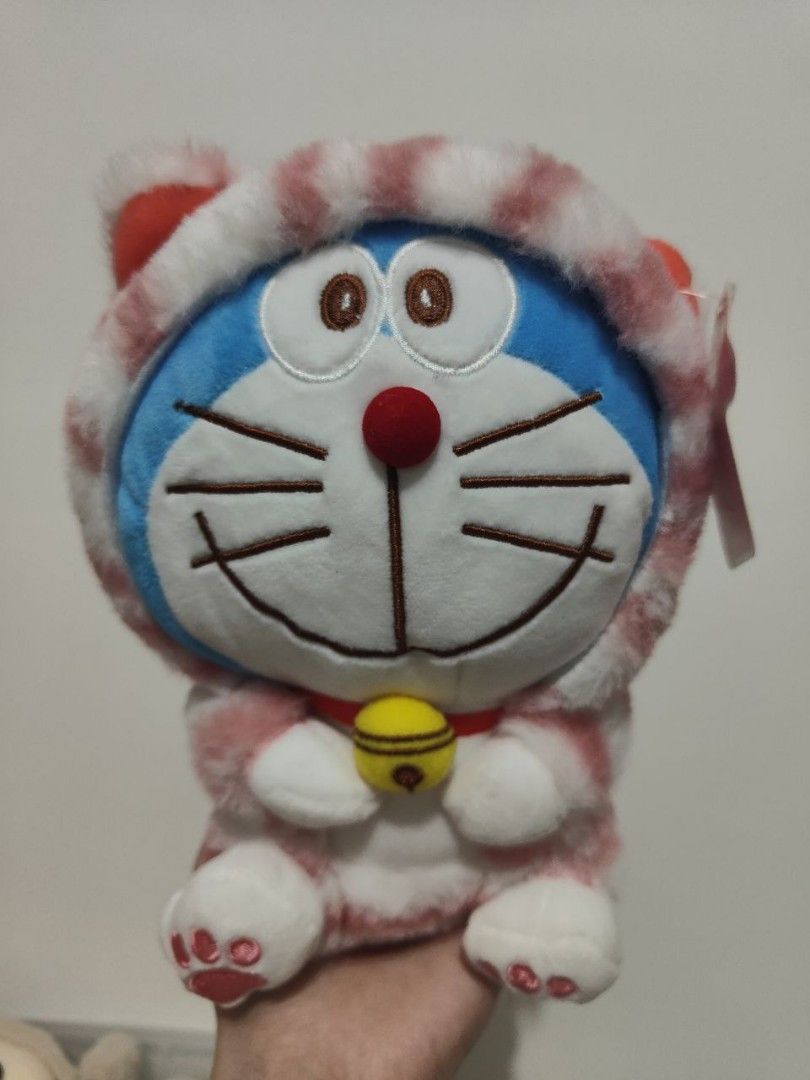 Doraemon winter, Hobbies & Toys, Toys & Games on Carousell