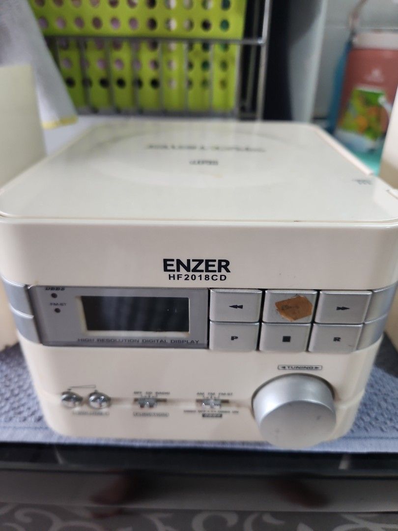 ENZER CD player/ radio, Audio, Portable Music Players on Carousell
