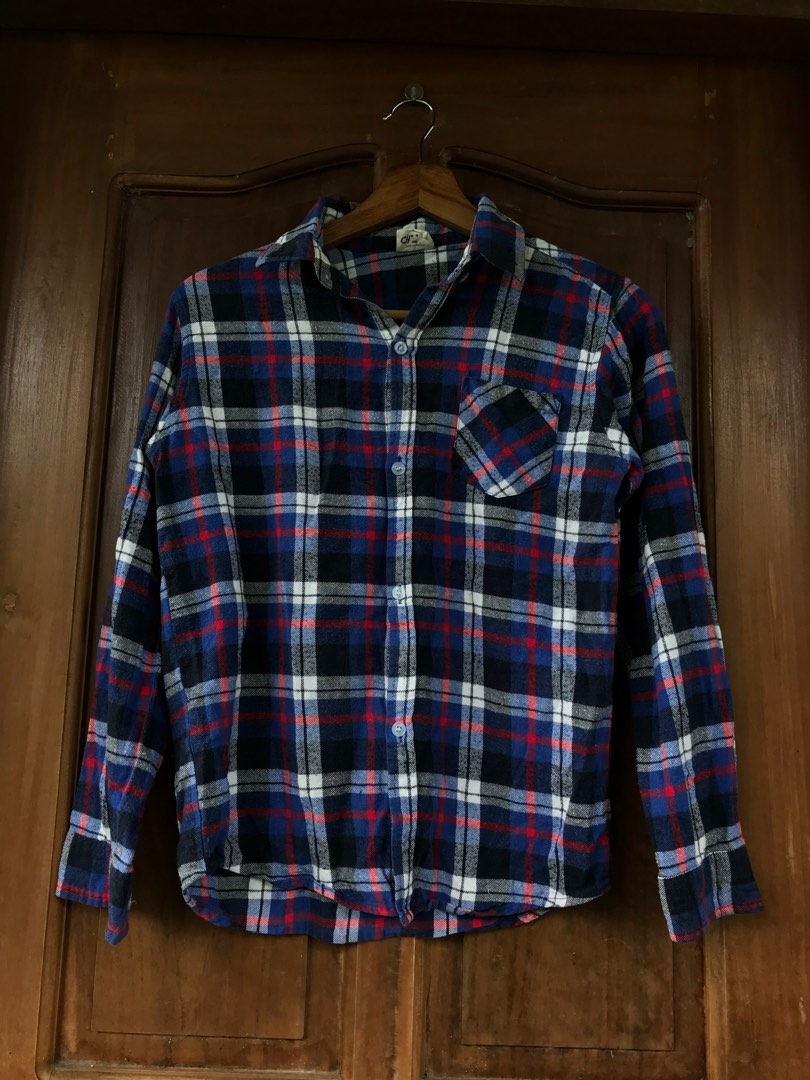 Flannel, Women's Fashion, Tops, Shirts on Carousell