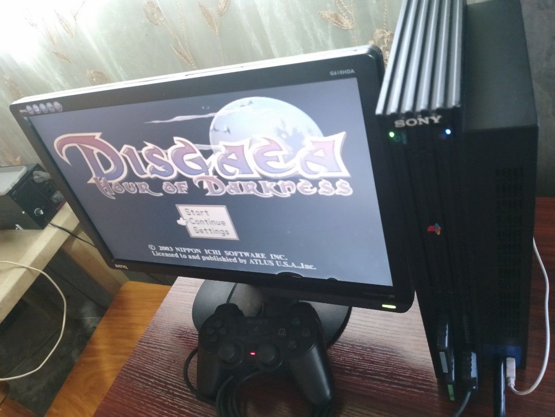 Full set PS2 console (can trade for a 3ds) on Carousell