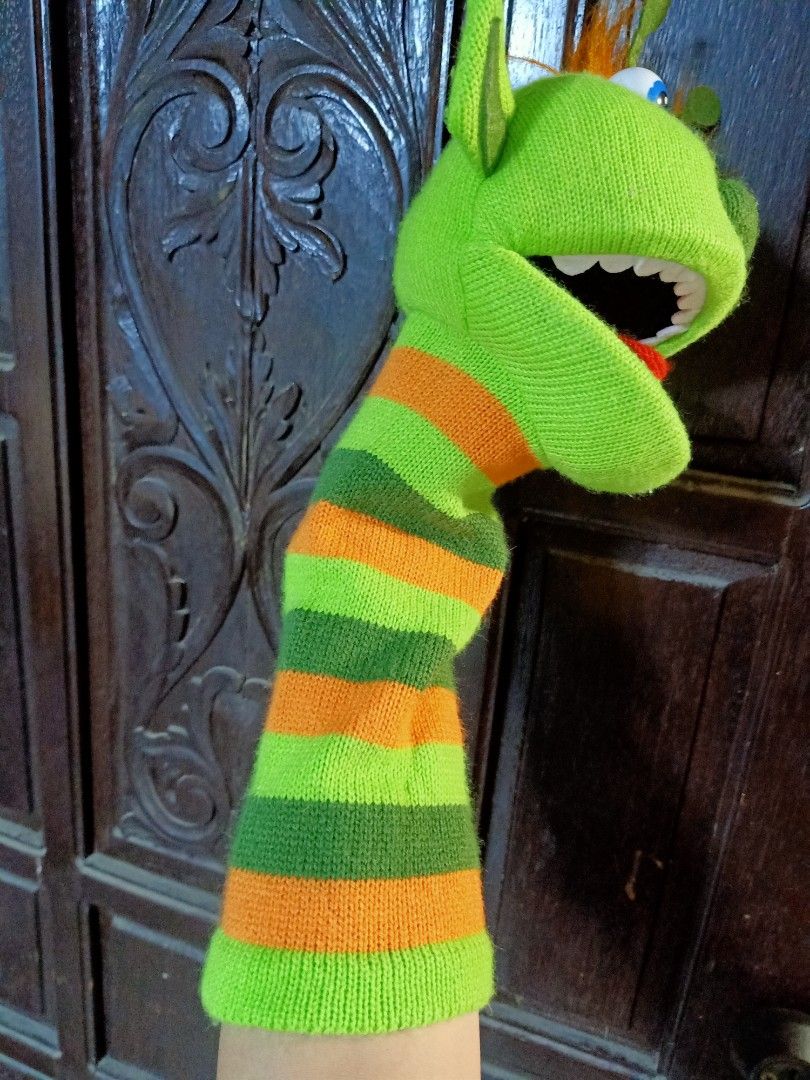 GROOVY ALIEN SOCK HAND PUPPET, Hobbies & Toys, Toys & Games on Carousell
