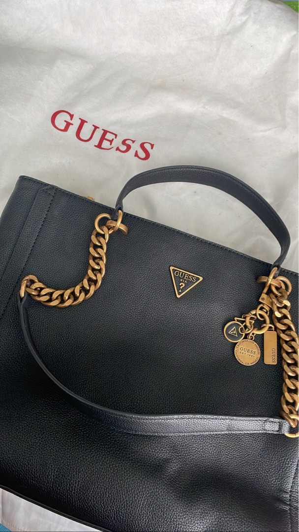 Guess Tote Bag, Luxury, Bags & Wallets on Carousell