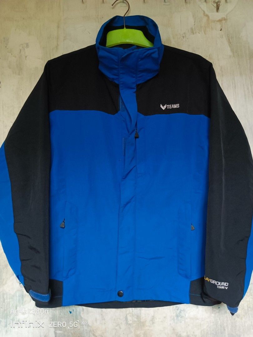 Jaket outdoor team polham, Fesyen Pria, Pakaian , Atasan di Carousell