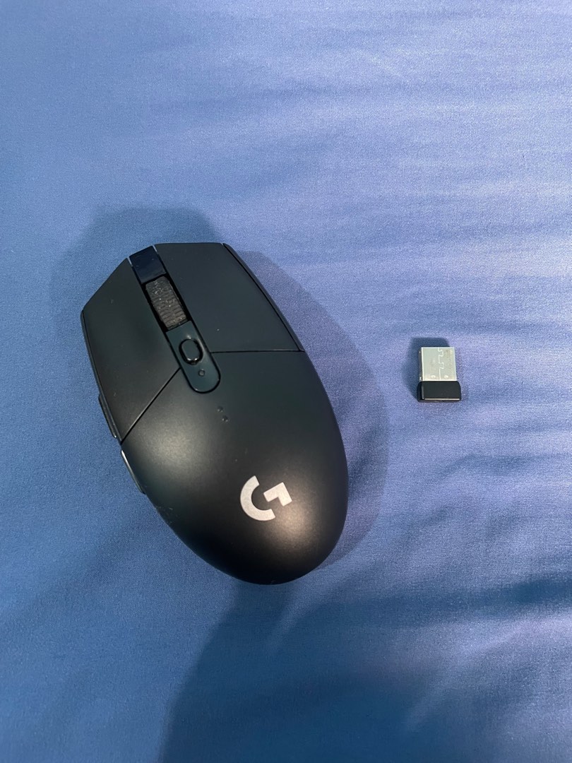 Logitech G304 on Carousell