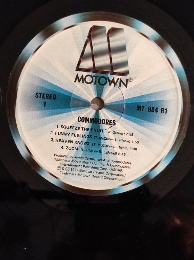 LP Commodores Album Commodores, Hobbies & Toys, Music & Media, Vinyls ...