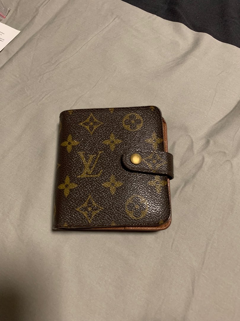 LV Monogram Bifold Wallet, Luxury, Bags & Wallets on Carousell