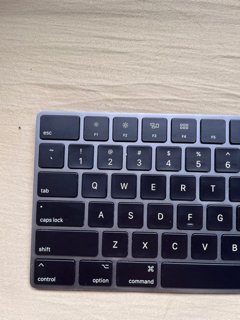 Magic Keyboard NO TOUCH ID Black, Computers & Tech, Parts & Accessories ...