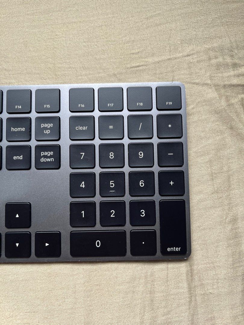 Magic Keyboard NO TOUCH ID Black, Computers & Tech, Parts & Accessories ...