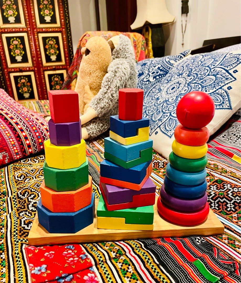 Melissa & Doug Shapes / Colours Geometric Stacker for Fun & Learning , Babies & Kids, Infant ...