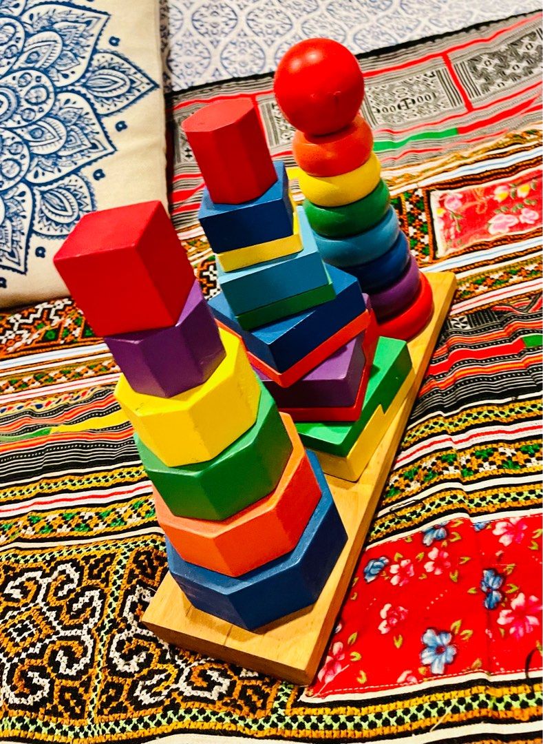 Melissa & Doug Shapes / Colours Geometric Stacker for Fun & Learning ...