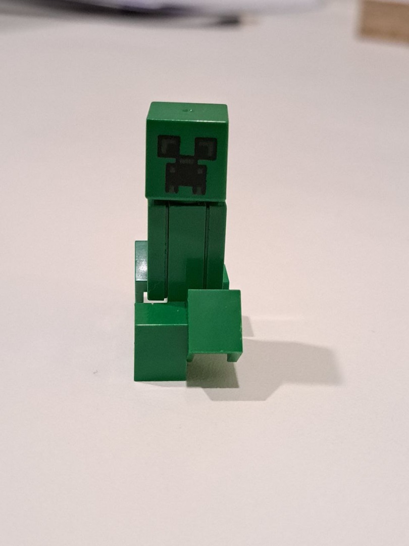 MINECRAFT LEGO CREEPER, Hobbies & Toys, Toys & Games on Carousell