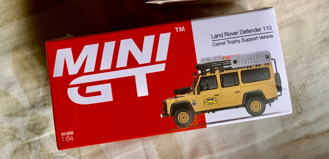 Mini GT 1:64 #202 Land Rover Defender 110 Camel Trophy Support Vehicle ...