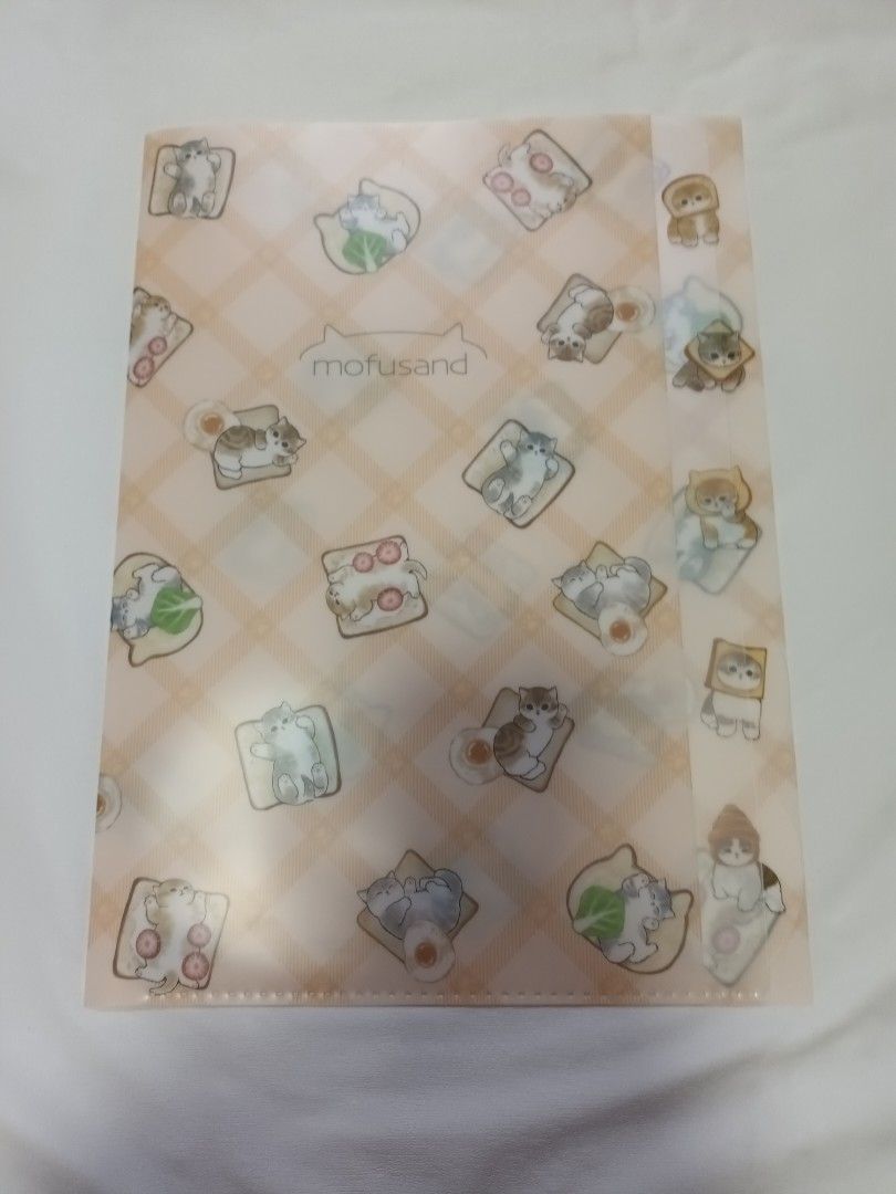 Mofusand 5層file (A4 size), 興趣及遊戲, 書本 & 文具, 雜誌及其他 - Carousell