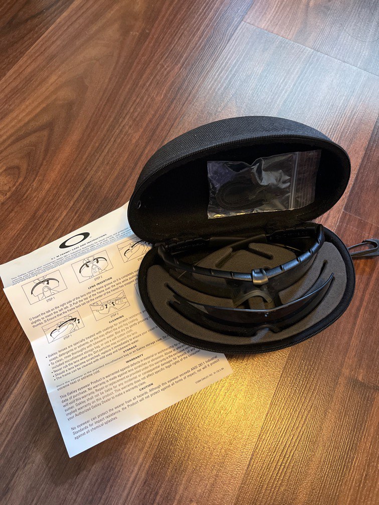 Oakley S.I. M Frame, Men's Fashion, Watches & Accessories, Sunglasses ...