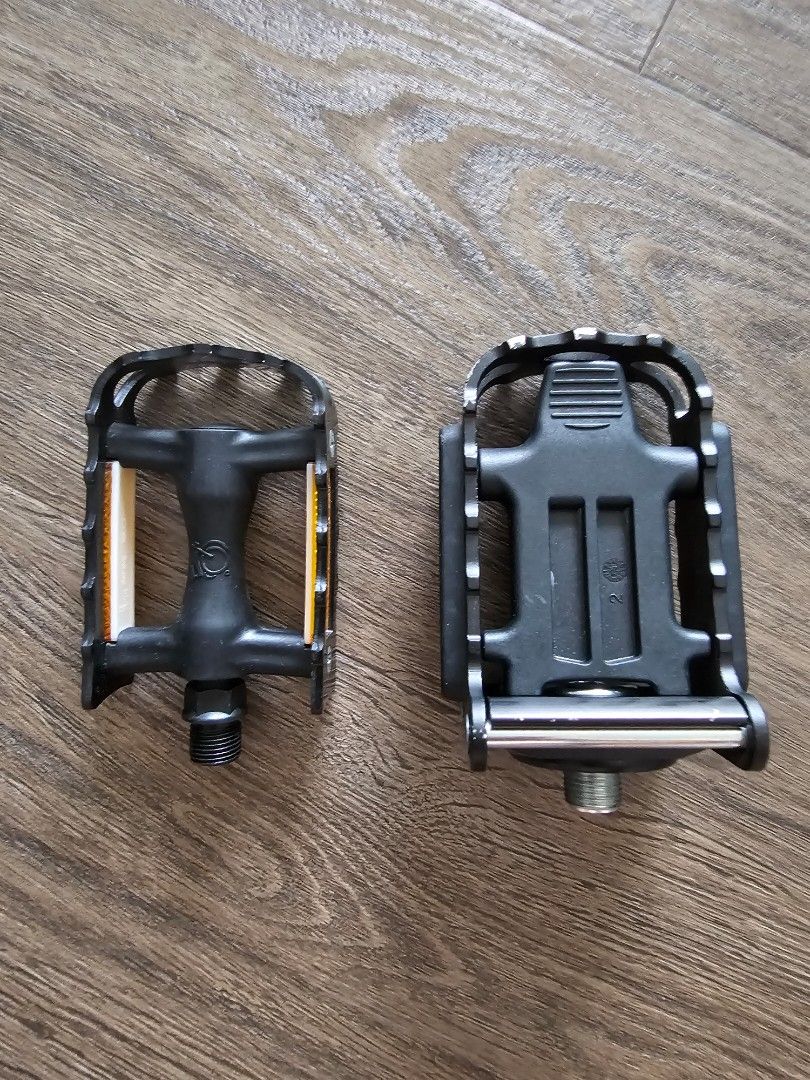 Original Brompton pedals, Sports Equipment, Bicycles & Parts, Parts ...