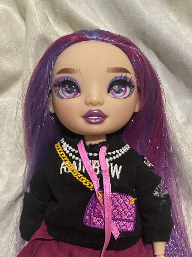 Rainbow High Emi Vanda, Hobbies & Toys, Toys & Games on Carousell