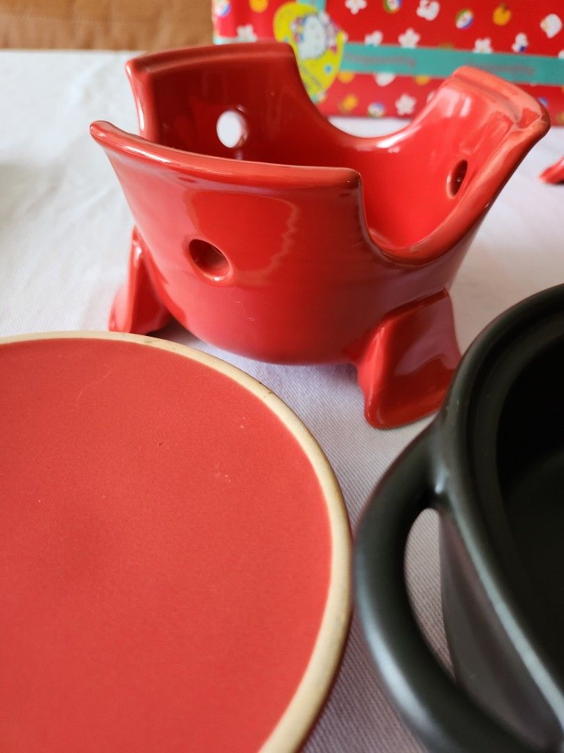 Red Clay Pot with Burner x 2, Furniture & Home Living, Kitchenware ...