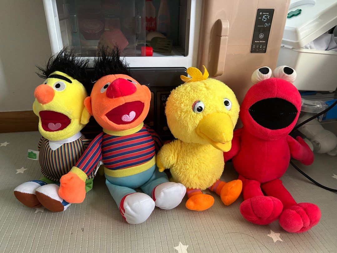 Sesame street soft toy, Hobbies & Toys, Toys & Games on Carousell