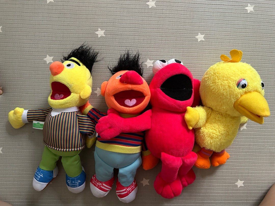 Sesame street soft toy, Hobbies & Toys, Toys & Games on Carousell