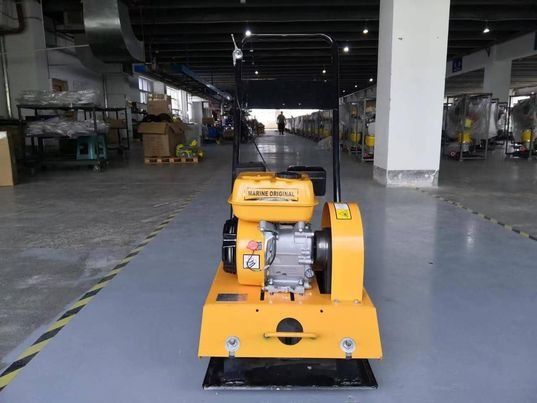 Shinmaywa Plate Compactor T-90 w/ Marine Engine, Commercial ...