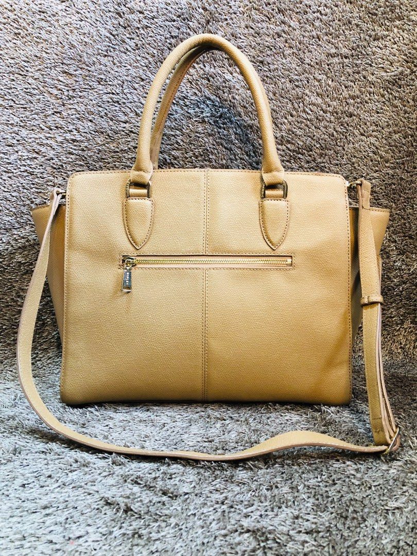 SISLEY STAND ALONE BAG on Carousell