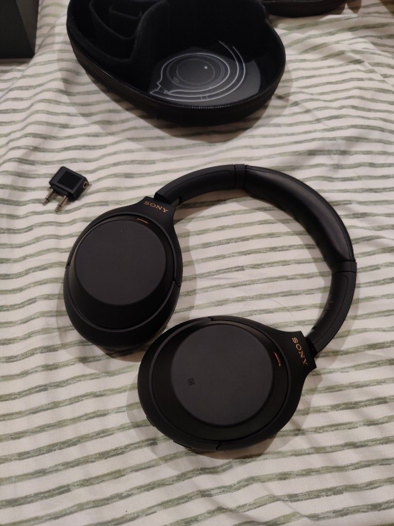 Sony Wireless XM4 Headphones on Carousell