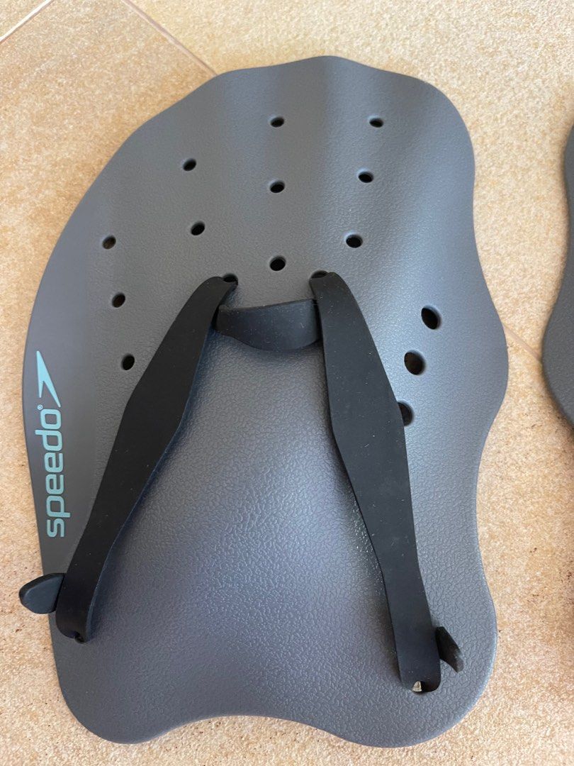 Speedo Hand Paddles Size Guide at Declan Thwaites blog