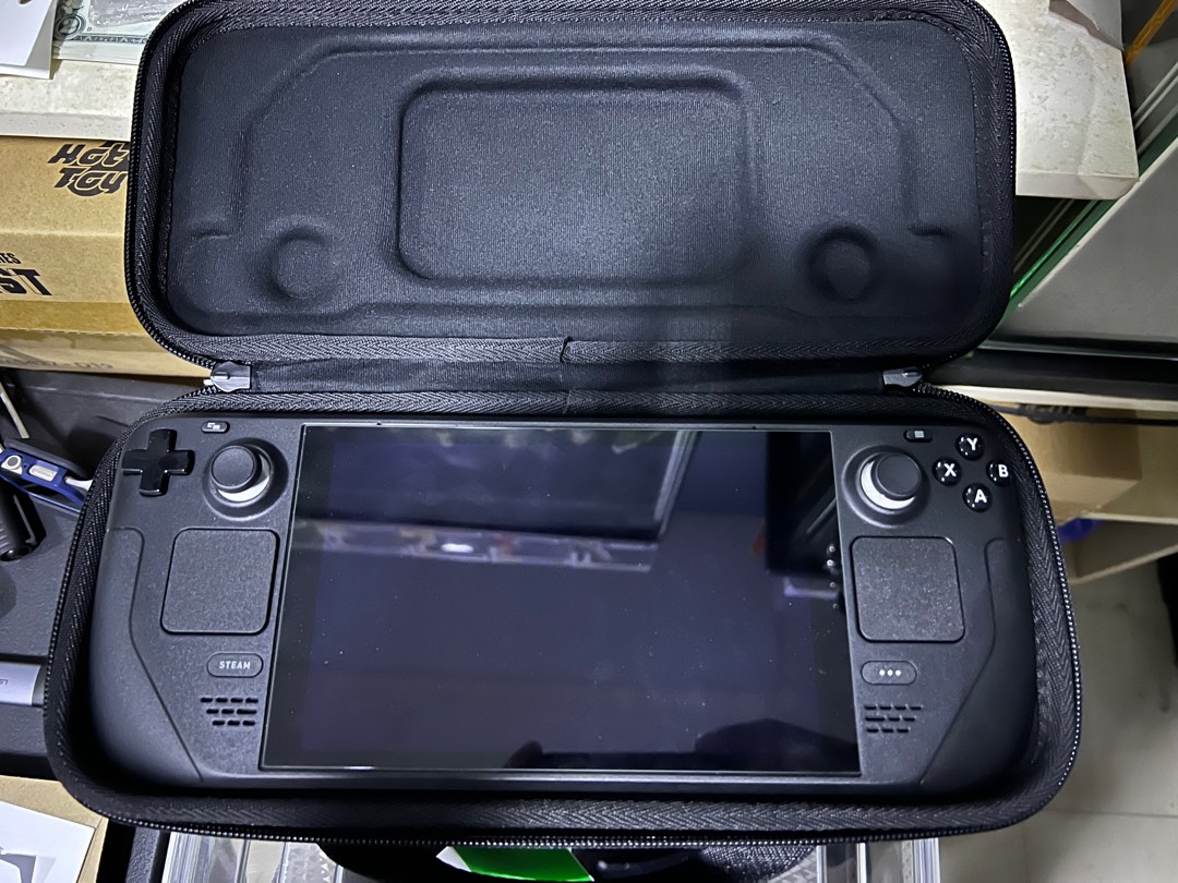 Steam Deck 256gb free dock, Video Gaming, Video Game Consoles, Others ...