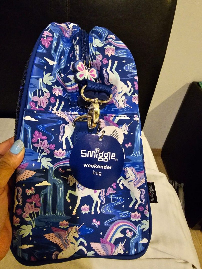 Tas Smiggle Away Weekender Original, Fesyen Wanita, Tas & Dompet di ...