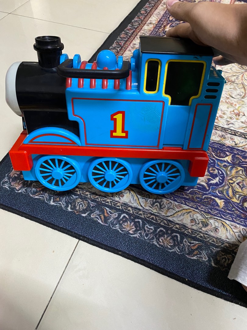 Thomas box, Hobbies & Toys, Toys & Games on Carousell