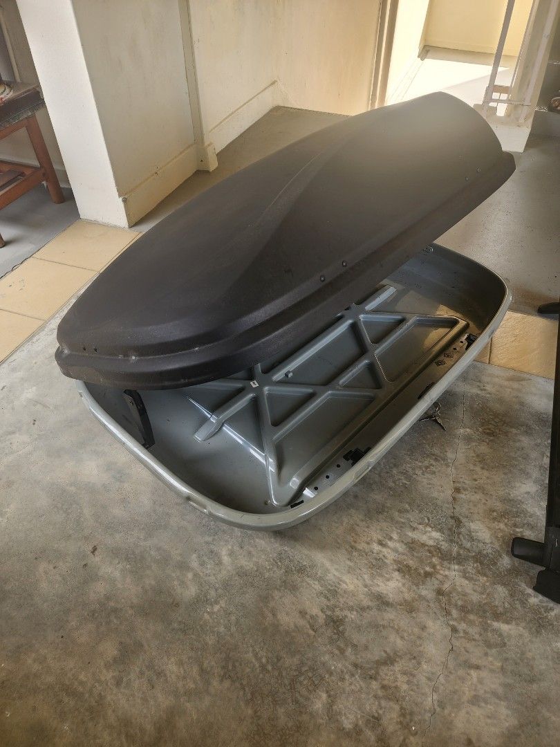 Thule contour roof rack and box, Car Accessories, Accessories on Carousell