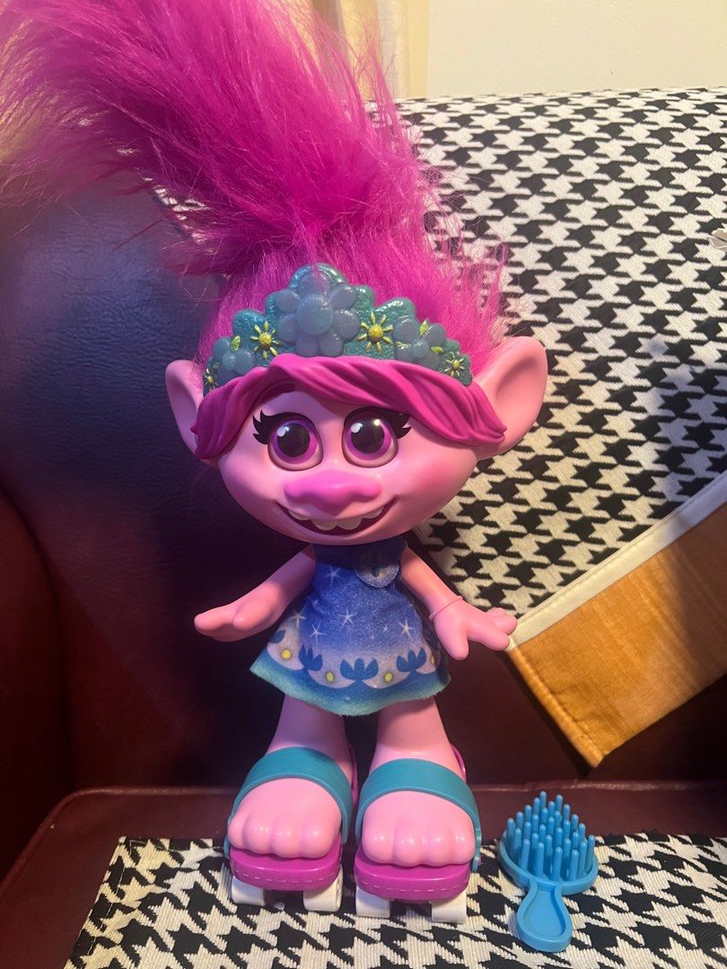 Trolls World Tour Dancing Hair Poppy on Carousell