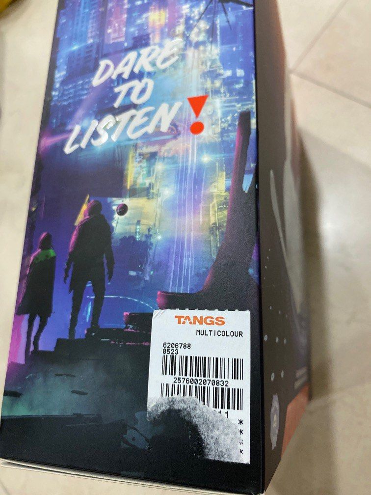 UBL Quantum 100 headset, Audio, Headphones & Headsets on Carousell